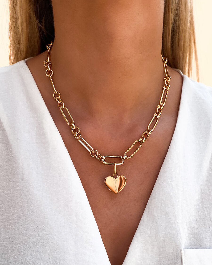 Heart Figaro Chain Necklace Gold